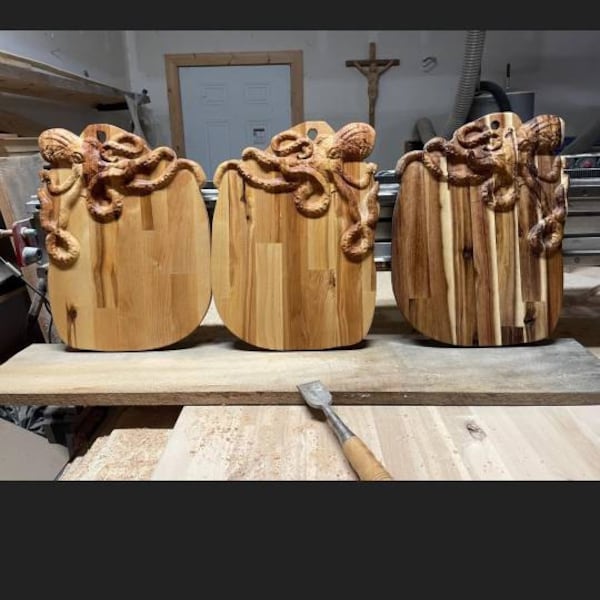 Alligator Charcuterie Board, Custom Board With Center Line Gator ...