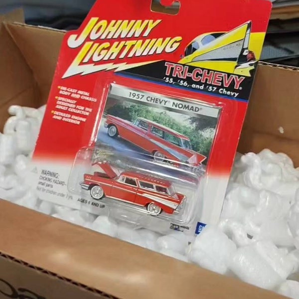 Matchbox CY-16 Convoy Scania Box Truck Merchants Tire & Auto Center ...
