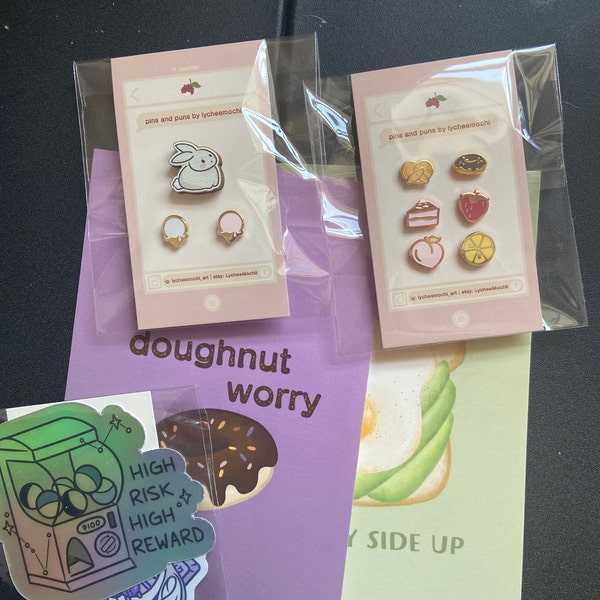 Tiny Eats - Pretzel Pin, Cinnamon Bun Pin, Baguette Pin, Board Filler ...