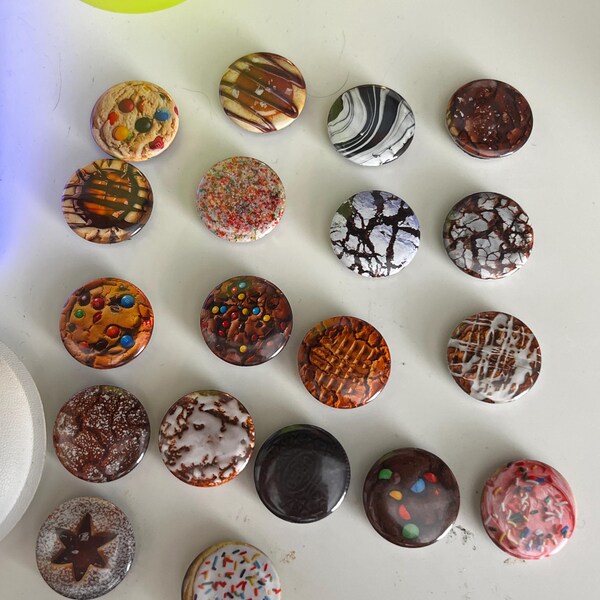 Small Cookie Button Pins/ Magnets - 1 Inch - Etsy Small Cookie Button Pins/ Magnets - 1 Inch - Etsy