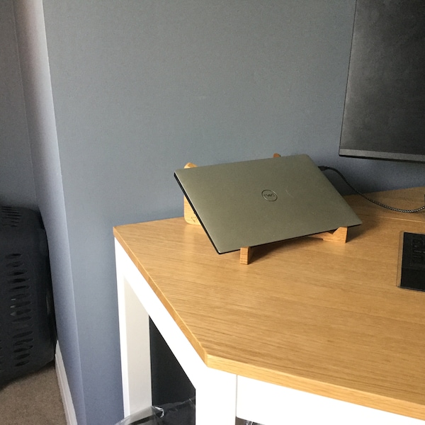 Wood MacBook Pro Table Stand and Holder Wooden Riser for MacBook Pro ...