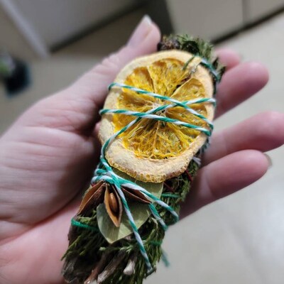 Yule Tide Cedar, Juniper, Orange, Basil, Smudge Stick - Etsy