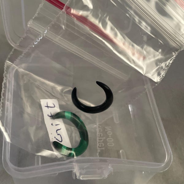 Pink Organic Gemstone Pincher Good Quality Handmade Item Carving Custom ...