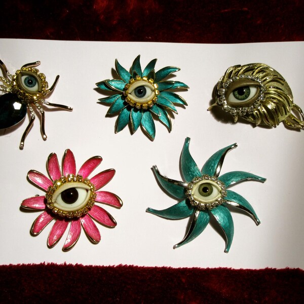 Sea Urchin Wink - Gold Tone Eyeball Brooch Pin - Etsy