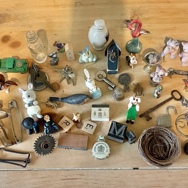 Vintage Junk Drawer Lot Mystery Box Vintage Items Assemblage Altered ...
