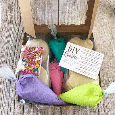 Printable Spring DIY Cookie Kit Instruction Card Pastel Aqua Piping Bag ...