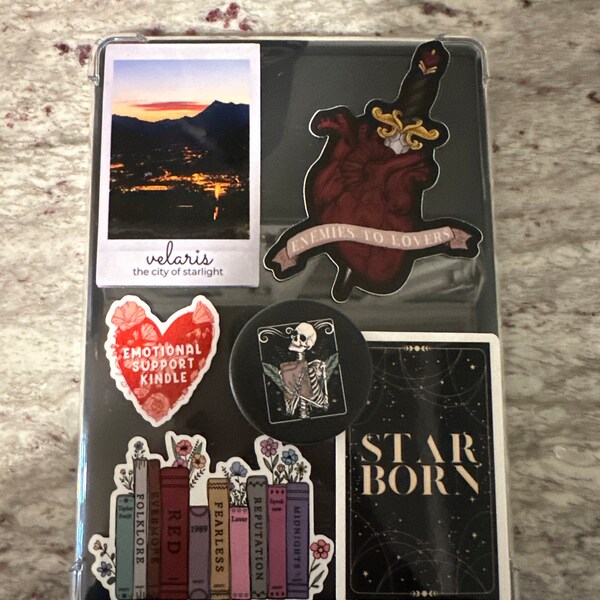 Bryce and Hunt Sticker| Crescent City by Sarah J Mass Sticker | Book ...