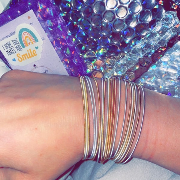 Spring Bracelets Jewelry in Colors Black ,silver , Gold and Gray ...