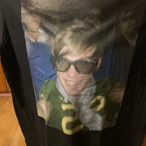 Louis Tomlinson Movie Theatre Selfie Meme T-shirt Cursed One - Etsy