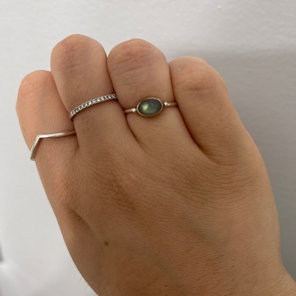 Oval Labradorite Ring, Tiny Gemstone Rings - Etsy