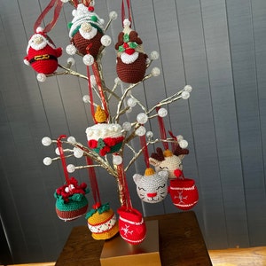 Keychains Devil&angel With Wings Crochet Heart Keychain Pattern ...