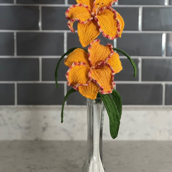Crochet Day Lily Flower Pattern - Photo Tutorial for Decor, Bouquets ...
