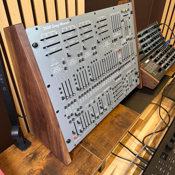 Arturia Keystep and Synth Rack Stand Behringer Pro-800, Model D ...