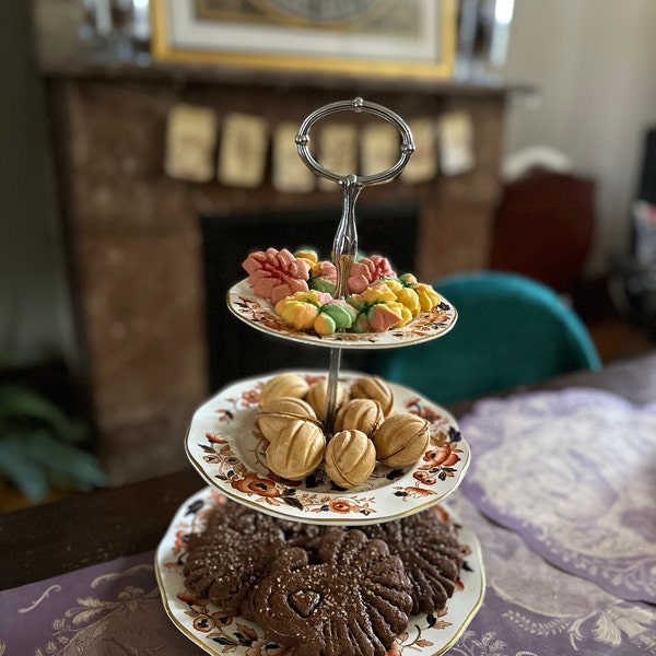 AUTUMN FALL SPRITZ - 3 Dozen Homemade Fresh Autumn Fall Almond Spritz ...