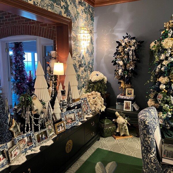 Double Door Elegant Glam Cream, Gold and Black Nutcracker Swags ...