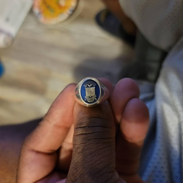 Family Crest & Coat of Arms Signet Ring, Custom Silver Rings for Men ...