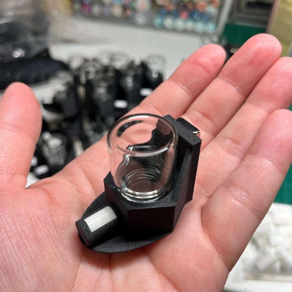 The Original Jumping Spider Water Station Hanging Magnetic Wicking ...