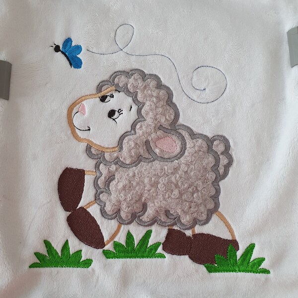 Cute Sheep Embroidery Design Animals Embroidery Design Machine ...