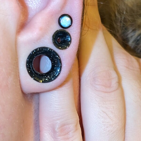 Glitter Black Alien Skinz Soft Silicone Ear Plugs Tunnels Gauges ...