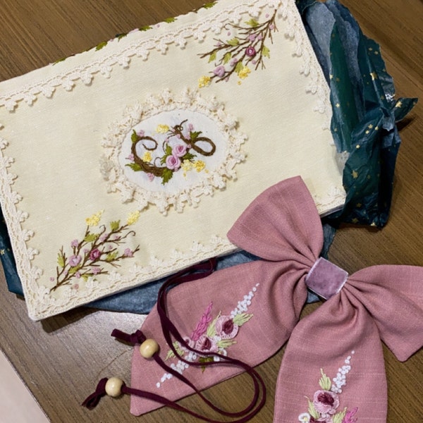 Handmade Book Sleeve , Embroidered Book Sleeve , Floral Book Cover,book ...