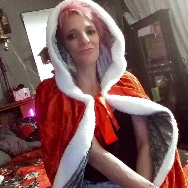 Princess Bridal Hooded Cloak With White Sherpa Trim - 30" Long Medieval ...