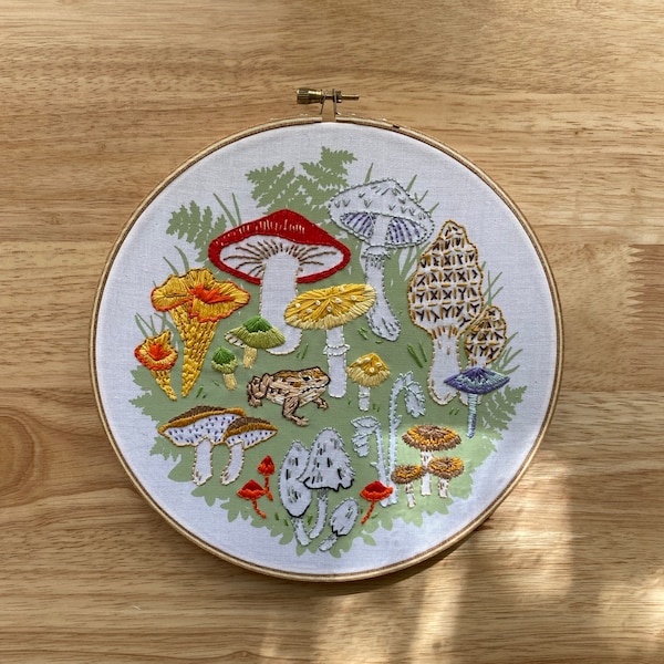 Mushroom Embroidery, Nature Studies Embroidery Kit, Mushroom Ring ...