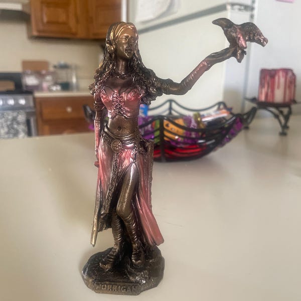 Morrigan Statue Celtic Goddess Wiccan Figurine Morrigan Goddess ...