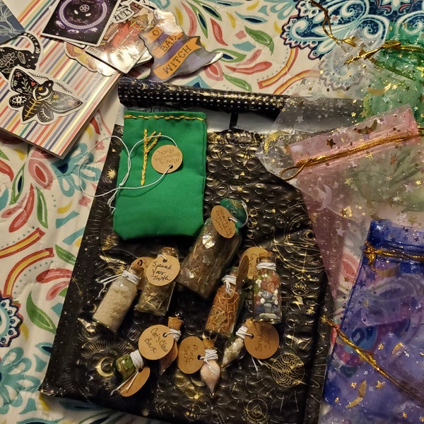 Scrying Plate- Upcycled, Witch-made Scrying Plate for Divination, Magic ...