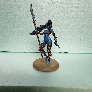 Elf Pinup Female Fighter Polearm Master Gladiator PC or NPC 28mm, 32mm ...