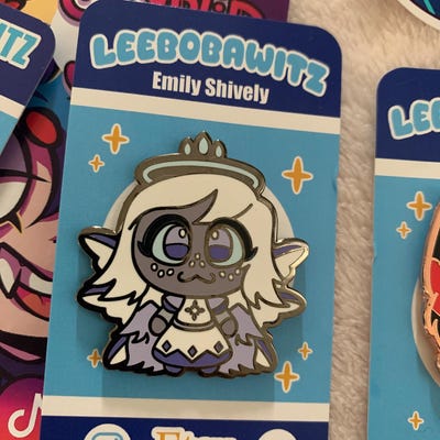 DJD Decepticon Justice Division Pin PREORDEER MTMTE Memoriam Enamel ...