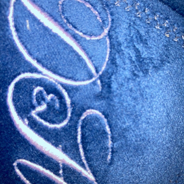 Amari Handwritten Beautiful Calligraphy Embroidery Font, Wedding Font ...