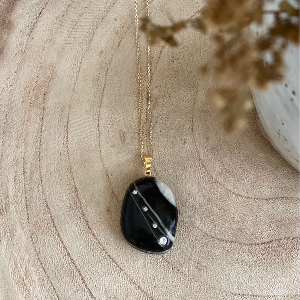 Personalized Pebbles Necklace. Diamond Gold Stone Necklace With ...