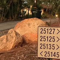 Custom House Marker / With Street Name and Motif Plaque A94 - Etsy Canada