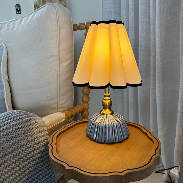Small Wooden Pleated Table Lamp, Fabric Shade 110-240V for Bedroom ...