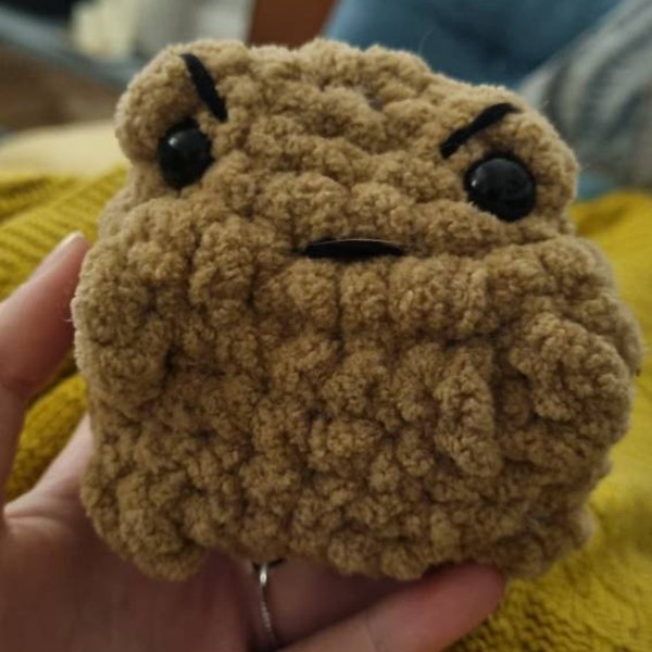 Ted the Thick Toad, Free NO-SEW Crochet Amigurumi PDF Pattern, Small ...