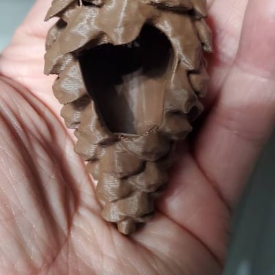 3D Printed Betelgeuse and Sandworm Spiral Jumping Spider Hide Platform ...