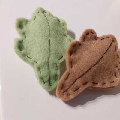 Anne's Leaves: Amphibia Hair Clips - Etsy