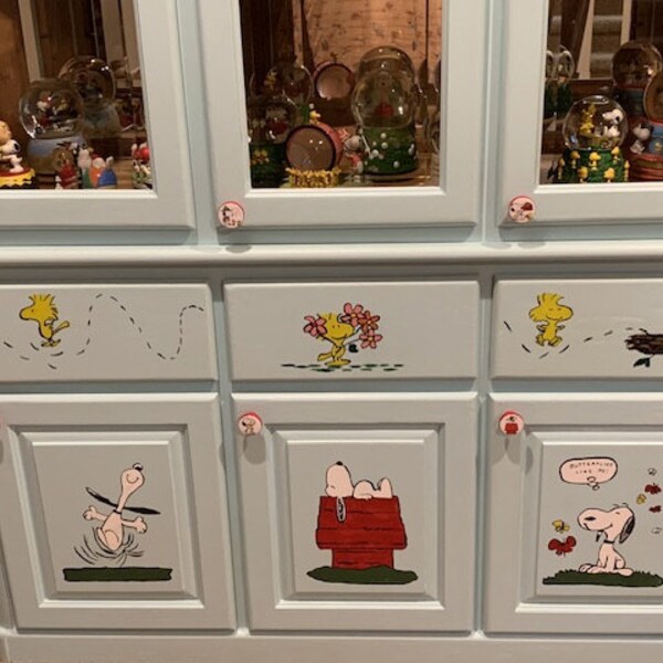 SNOOPY PEANUTS Knobs Drawer Pulls Kids Room Decor M2M Red Bedding ...