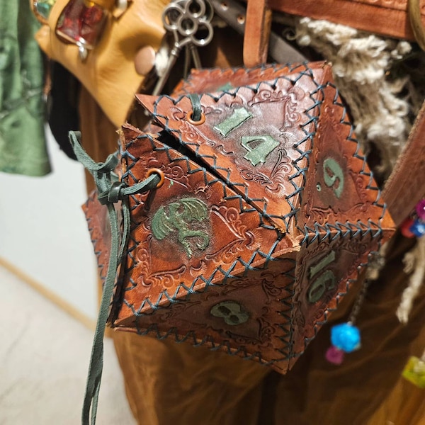 PDF Pattern: the Battle Box! Large Leather Deck Box With Dice Storage ...