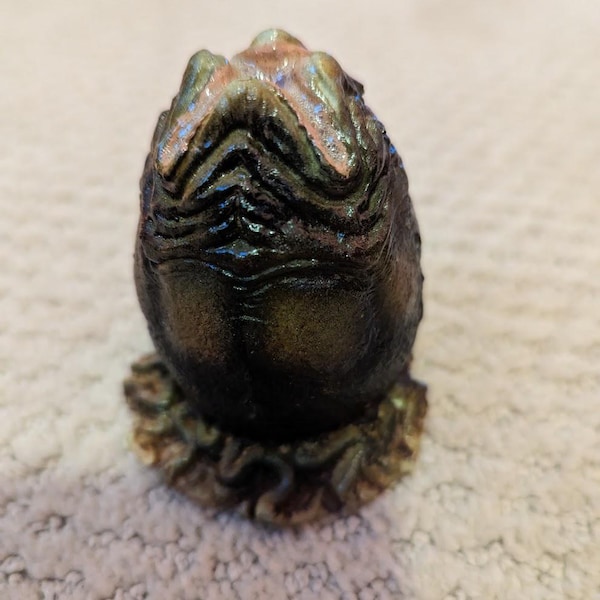 Various Styles of Realistic 1:6 Scale Alien Xenomorph Eggs - Alien Egg ...