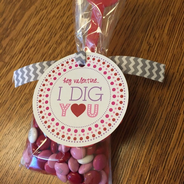 Valentine's Day Label, Tag, Sticker - Printable - Hey Valentine...i Dig ...