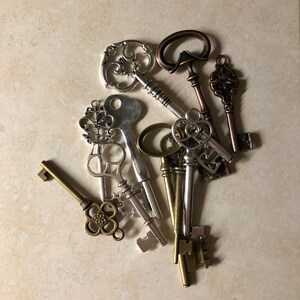 Skeleton Keys Bulk Lot Set 10 Pcs Pendants Steampunk Keys Assorted ...