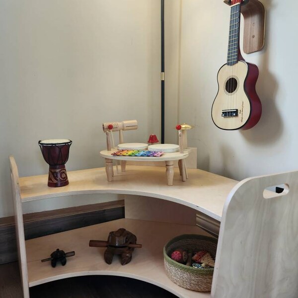 Wall Hanger for Guitar, Ukulele, and Banjo - Display Your Instruments ...