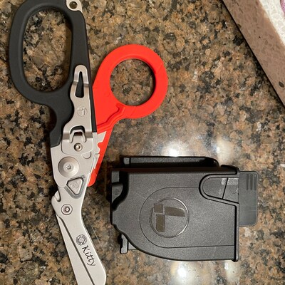 Laser Engraved Paramedic Gift Medical Shears, Leatherman Raptor Tool ...