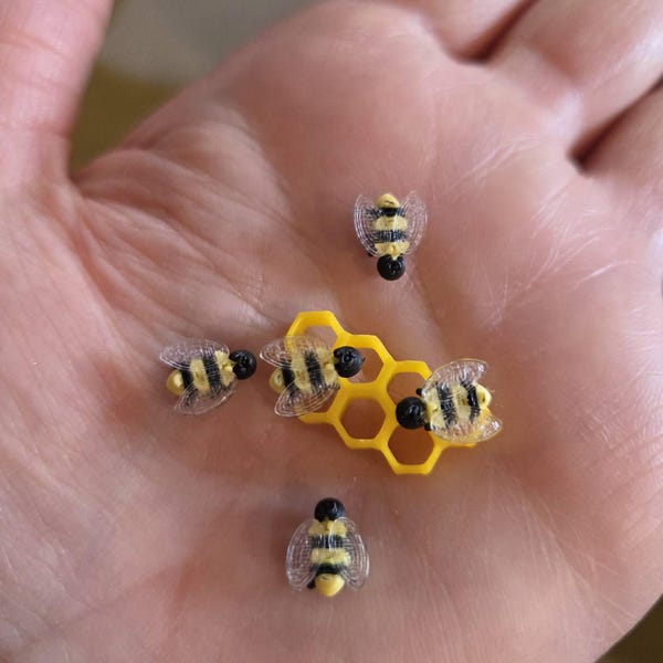 Set of 5 Tiny Bees – 3D Printed Miniature Bees for Miniverse Gardens ...