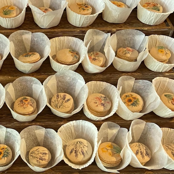 Spring Flowers French Macarons 12 or 24 - Choose Your Flavors - Spring ...