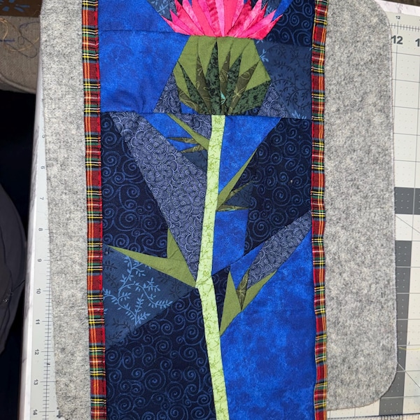Thistle FPP Pattern--wildflower--paper Piecing Quilt Block - Etsy