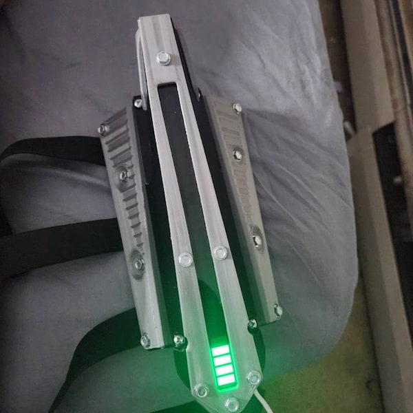 PULSE//V3:NANO Sound Reactive LED Cyberpunk Gauntlets (bracer Variant ...