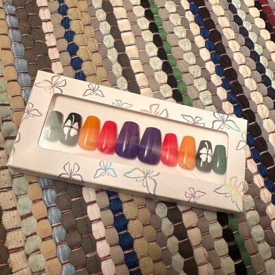 Handmade Press on Nails/ Custom Press on Nails/ Please Read Description ...