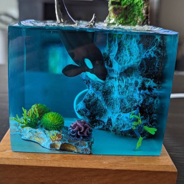 Orca Whale and Diver Resin Lamp, Killer Whale Night Light,epoxy Resin ...